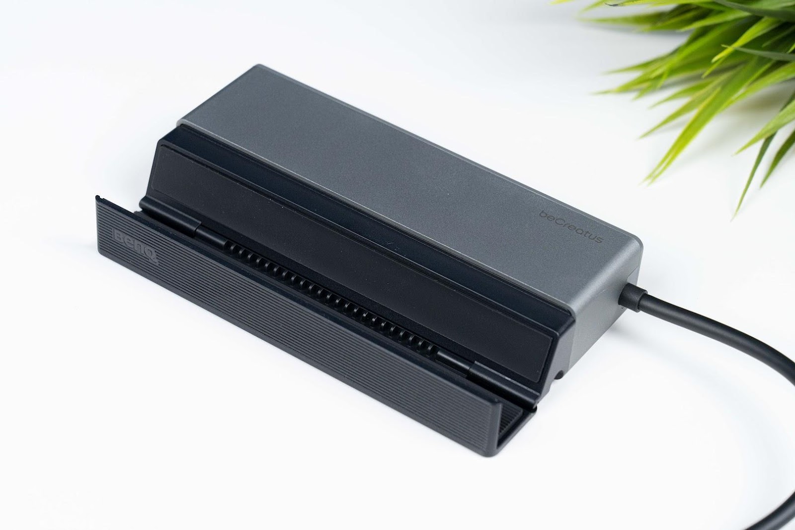 BenQ beCreatus GR10 集線器開箱評測｜HDMI 2.1 擴充基座、PD 100W 供電，適合 Steam Deck、ROG ...