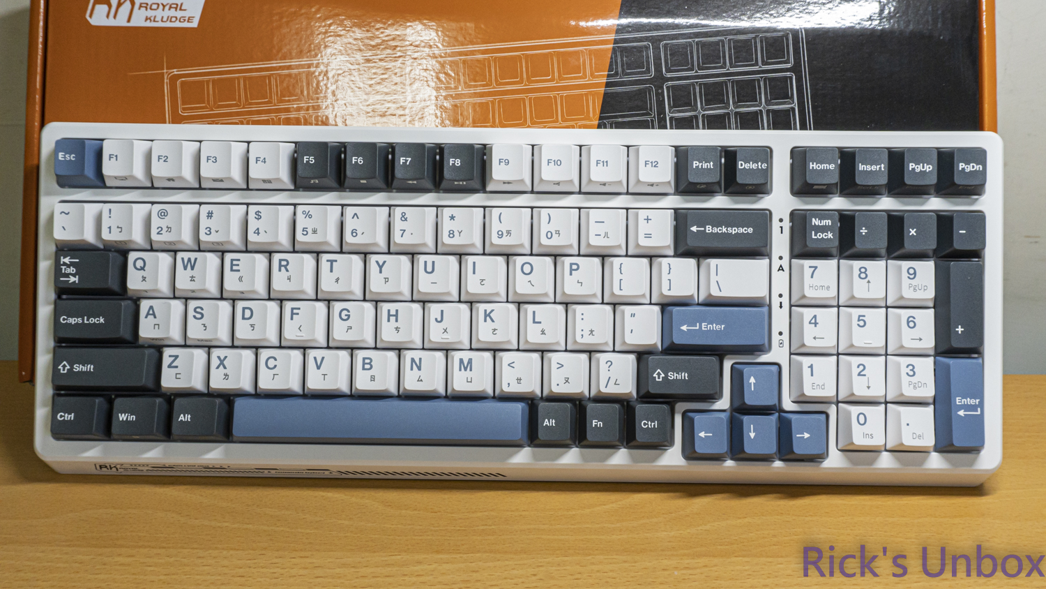 【開箱】高CP三模可換軸鍵盤 | ROYAL KLUDGE RK-G98藍色潮汐 - Mobile01