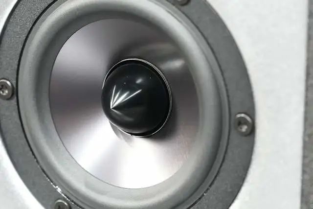 【好文轉轉】居然貴的那對C/P值更高？監聽傳奇品牌Barefoot FP01和FP02試用(文長、圖多) - Mobile01