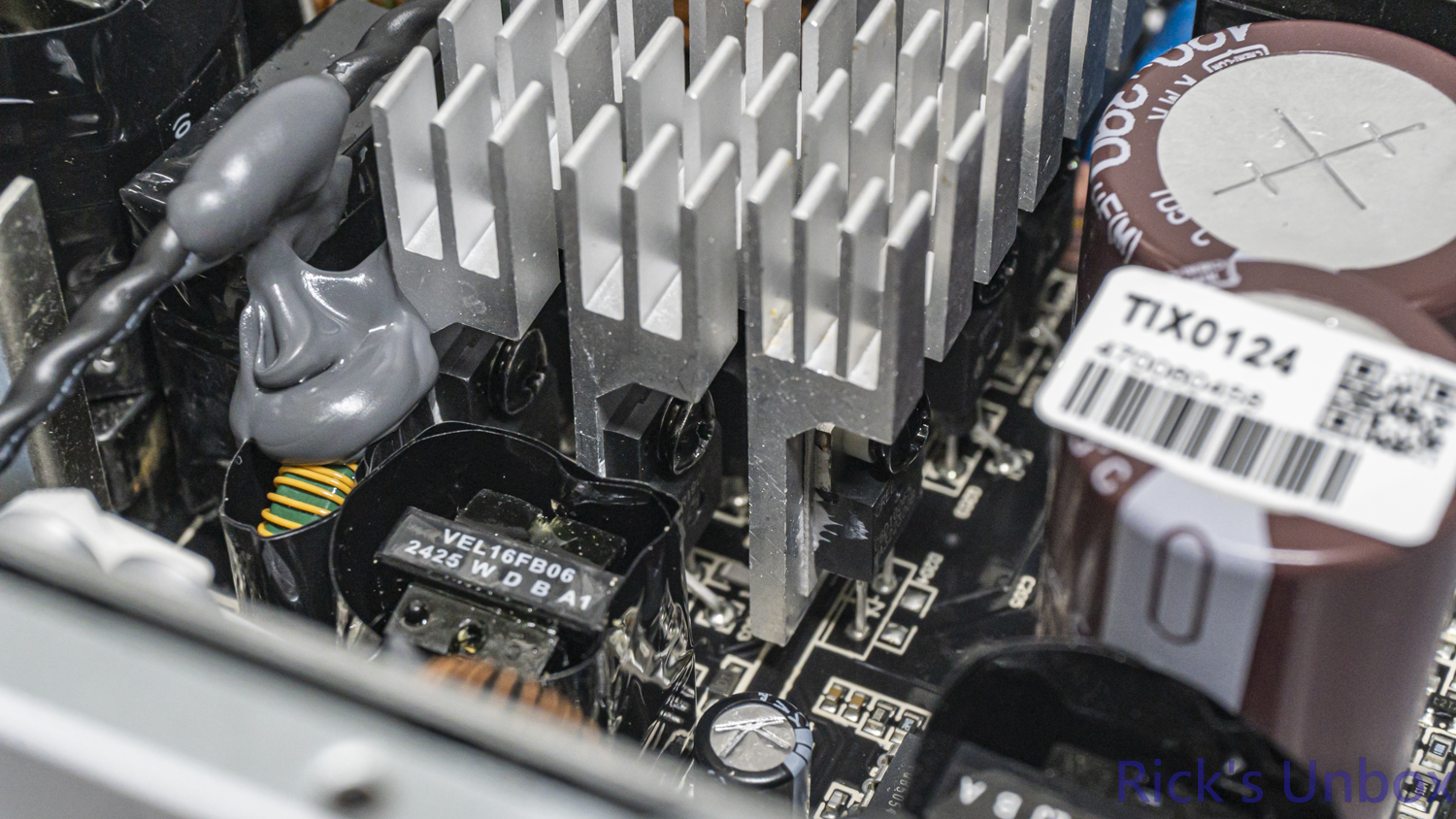 【開箱】更加親民的KING海景機殼 | MONTECH KING 65 PRO WHITE ft. MONTECH TITAN PLA ...