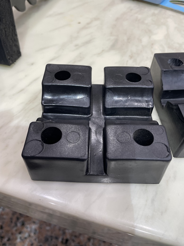 EA888 三代引擎正時鍊條外蓋漏油 DIY 維修 - Mobile01