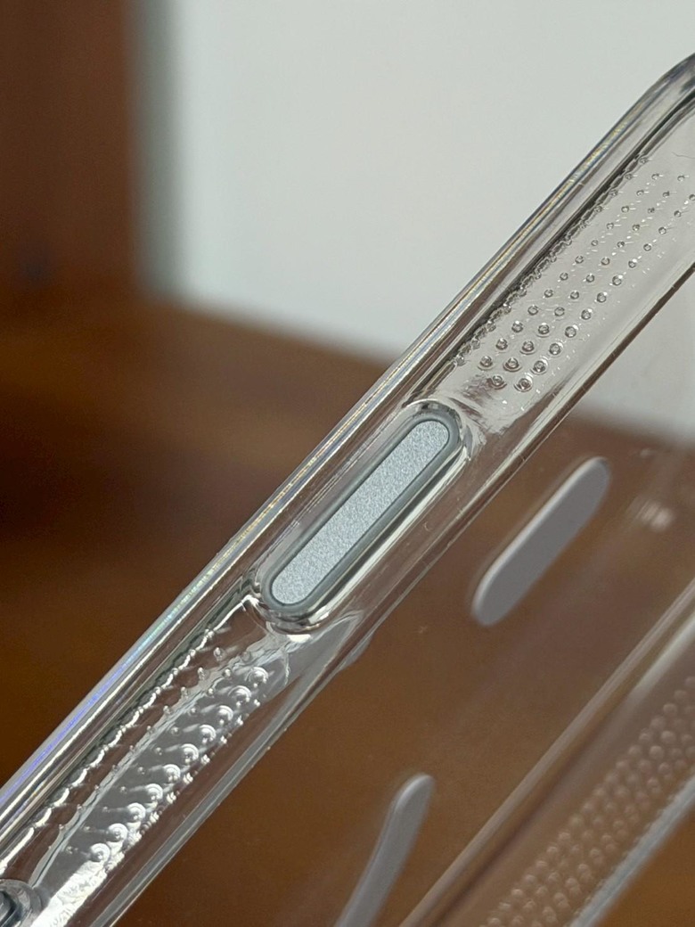 iPhone17 Pro 犀牛盾、CASETiFY、DEVILCASE透明手機殼評比 - Mobile01