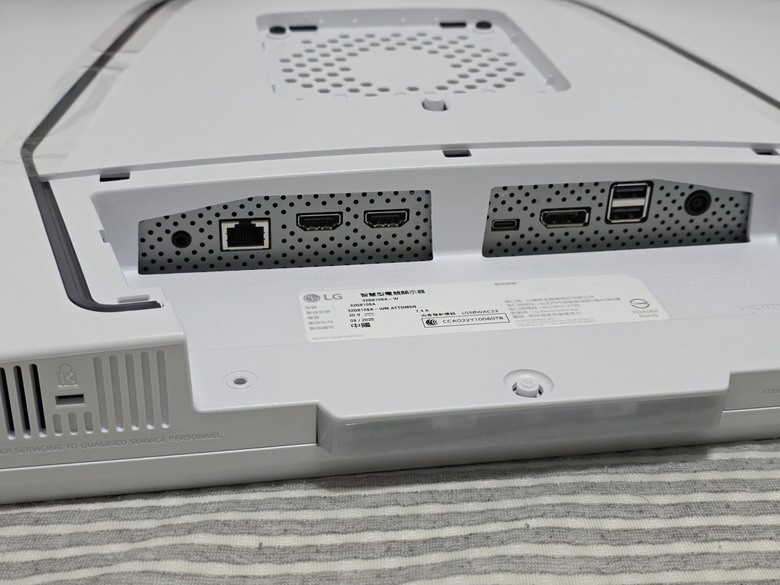 LG 32G810SA-W 4K 144Hz開箱 - Mobile01