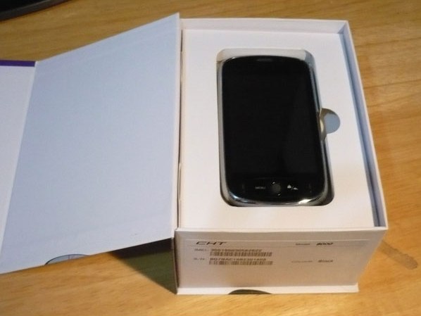 CHT8000開箱文 - Mobile01